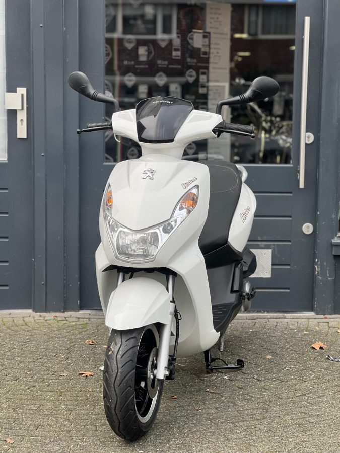 Peugeot Kisbee 4T – Zeer Lage Km-stand! - Scooter Outlet Almelo